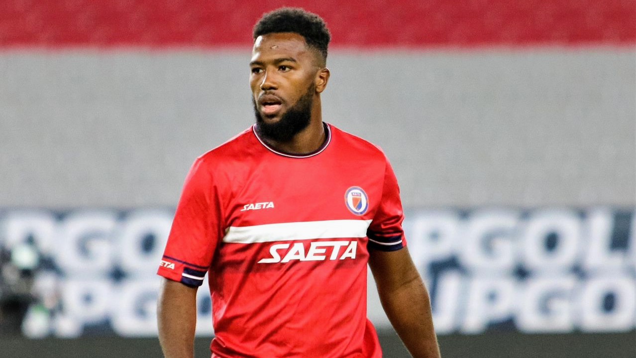 Foot - Sélection : Mécontent des critiques, Duckens Nazon traite ses ...
